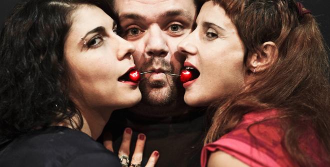 "Ρομαντική μου ιστορία" - D. C. Jackson | Ι LOVE STYLE