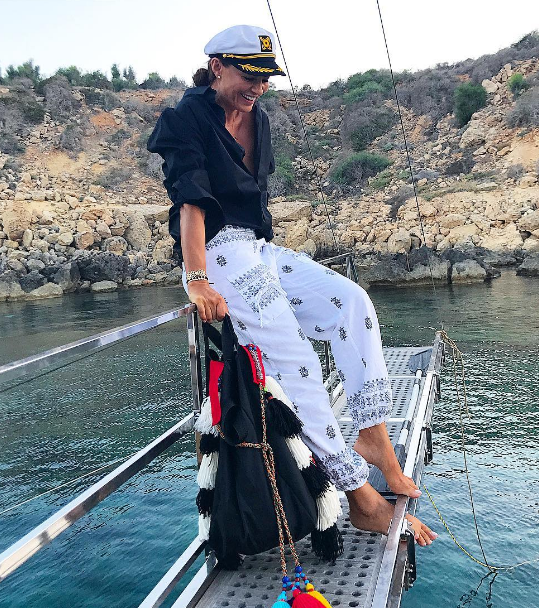 Αυτή σίγουρα είναι η πιο σέξι φωτογραφία που ανέβασε ποτέ στο instagram ...