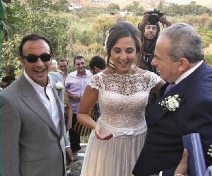Φωτογραφίες απο το γάμο της αδερφής του Νίκου Αλιάγα! | Ι LOVE STYLE