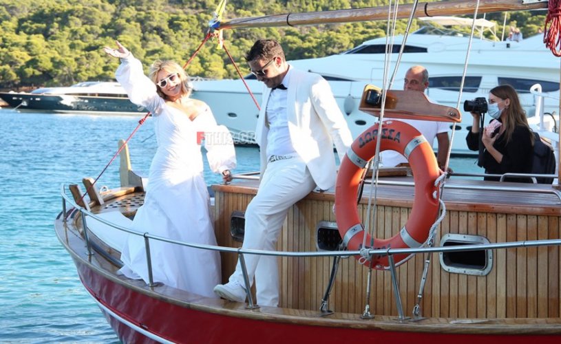 Ελεωνόρα Ζουγανέλη - Σπύρος Δημητρίου: Το επίσημο φωτογραφικό άλμπουμ ...